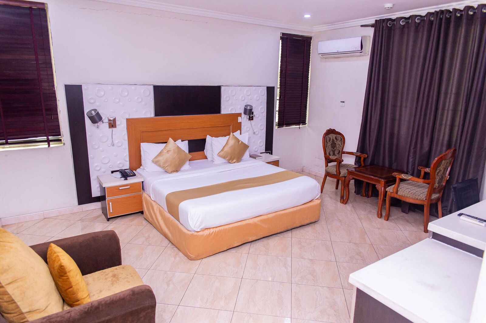 Rooms - De Meros Hotel & Suites